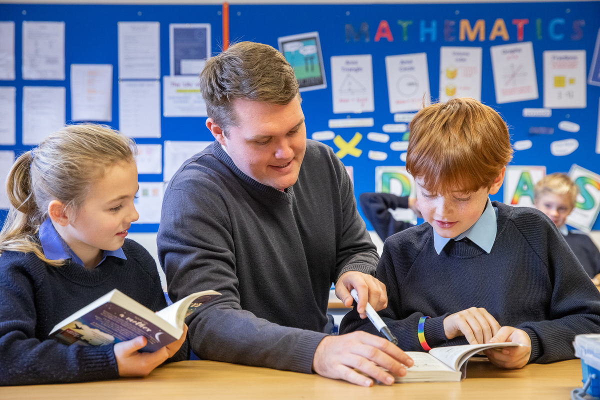 How to spot the signs that your child may be struggling - Noticed.com