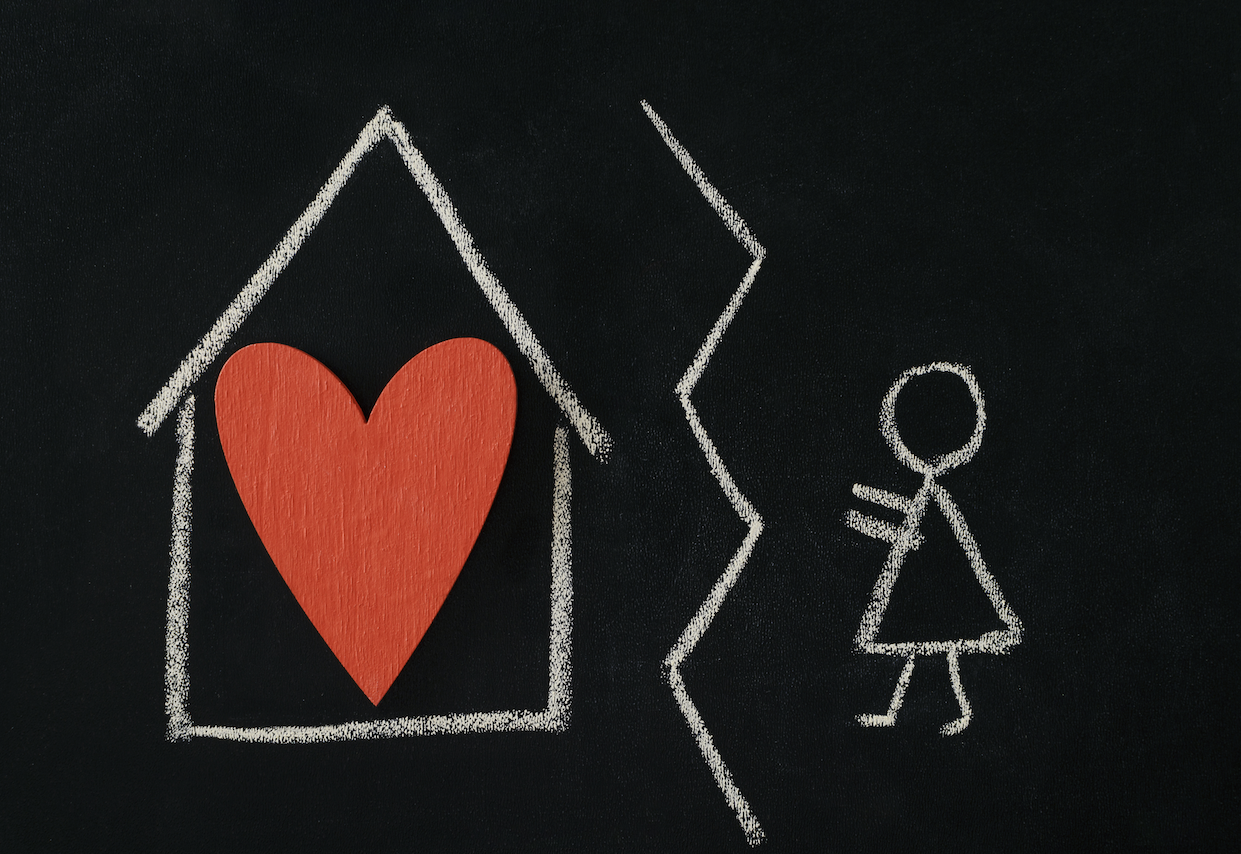 How can you help your child overcome homesickness? - Noticed.com