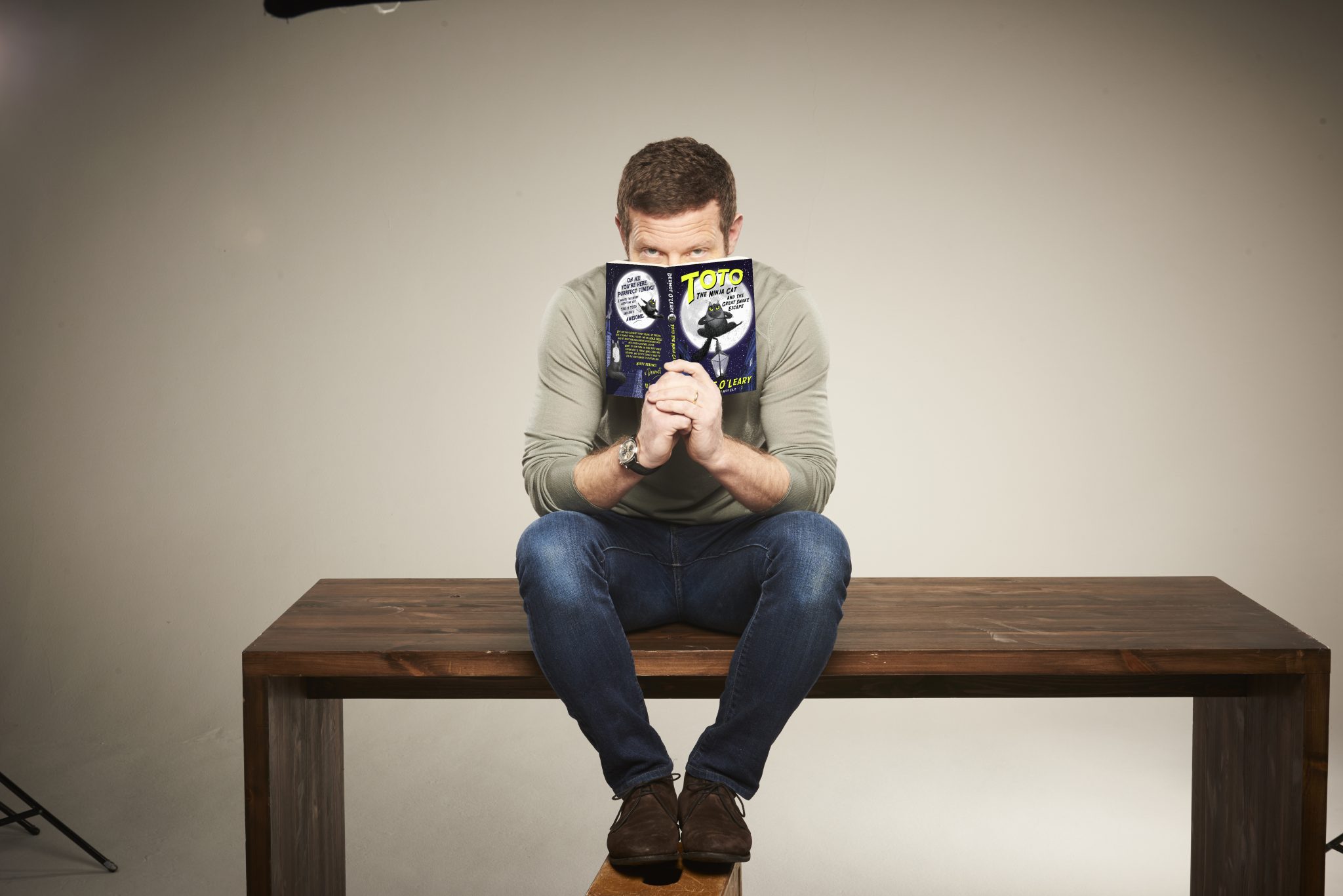 Dermot and his feline friends... - Noticed.com